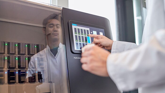 LabCorp teams up with Philips in digital pathology| Philips